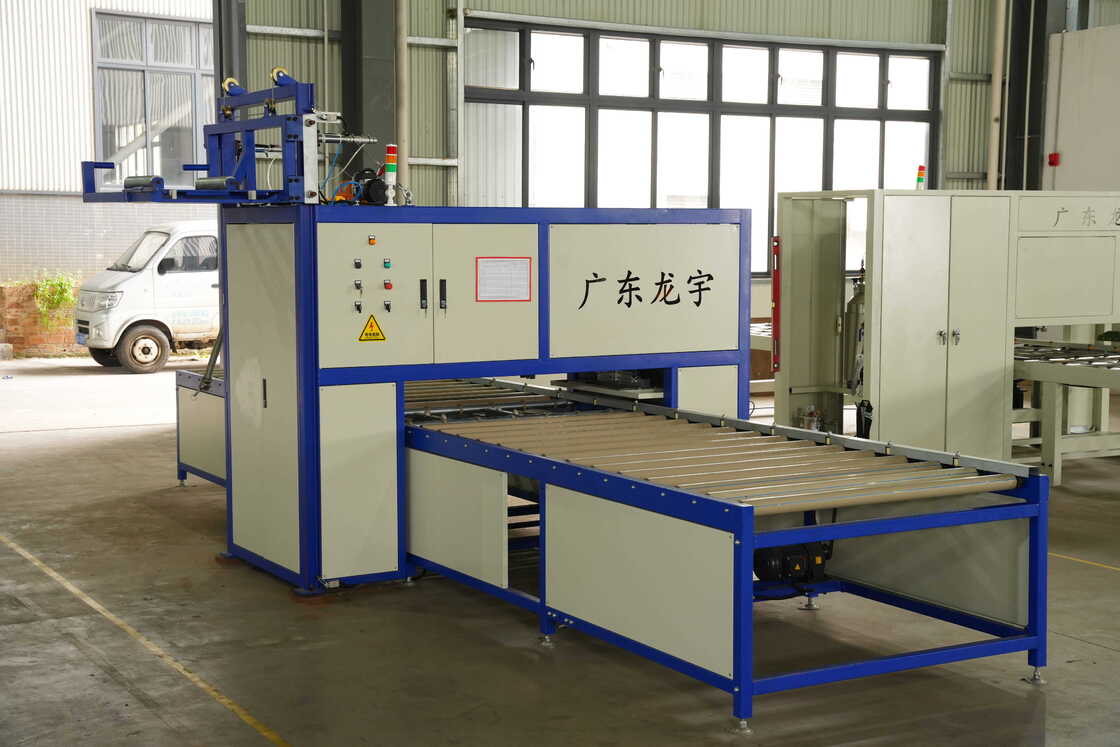 Single Component Automatic Glue Spraying Machine for Door / Building ...